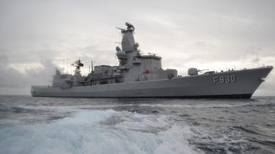 48 heures sur la frégate belge qui traque les passeurs - Le Soir